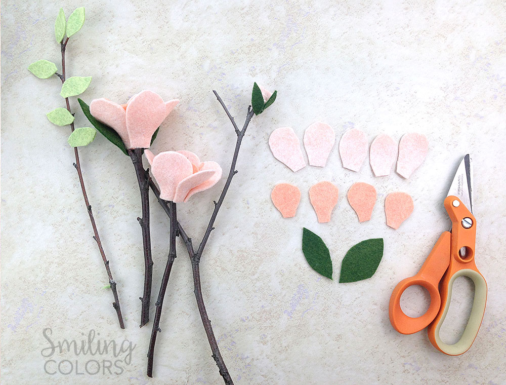 How To Make Felt Flowers Easy Video Smiling Colors