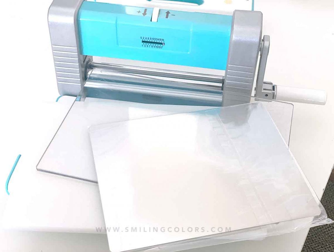 How to use a Die Cutting Machine for CRAFTING - Smiling Colors