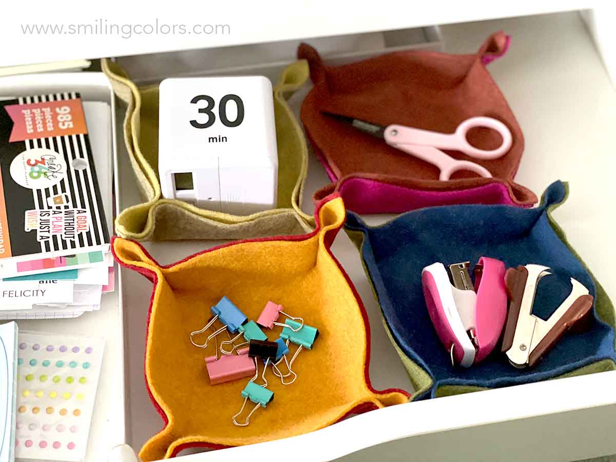 How To Make Felt Trays For Organizing - Smiling Colors