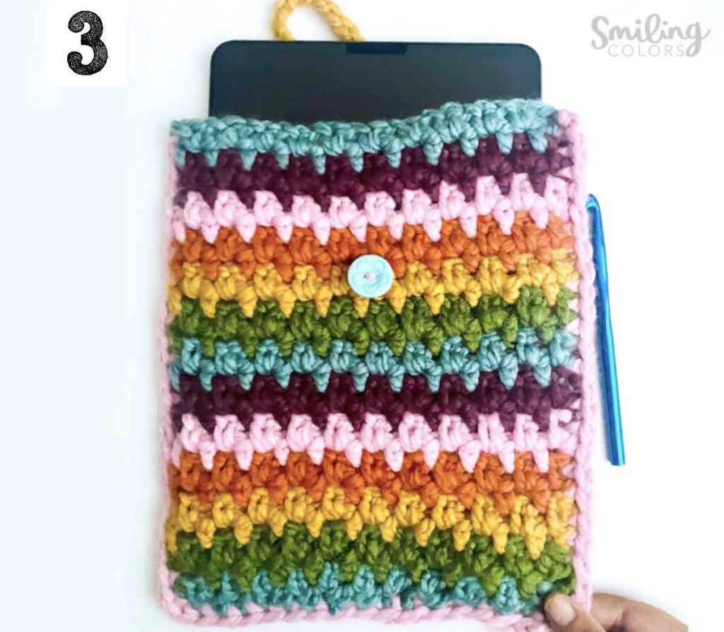 Free Crochet Tablet Holder Pattern Tutorial - Smiling Colors