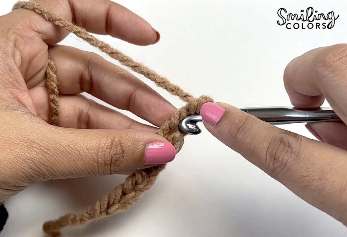 How To Single Crochet For Beginners Video - Smiling Colors